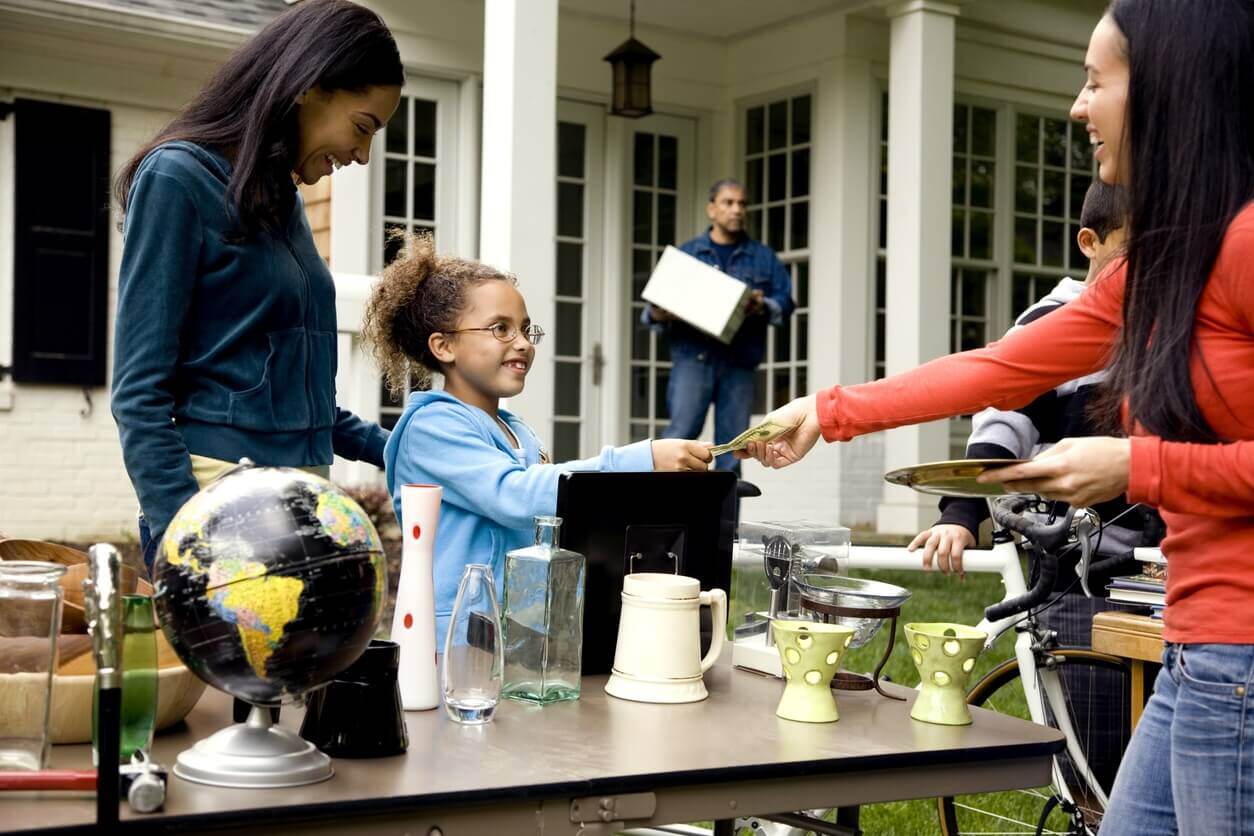 5 Tips for a Profitable Yard or Garage Sale Fundraiser